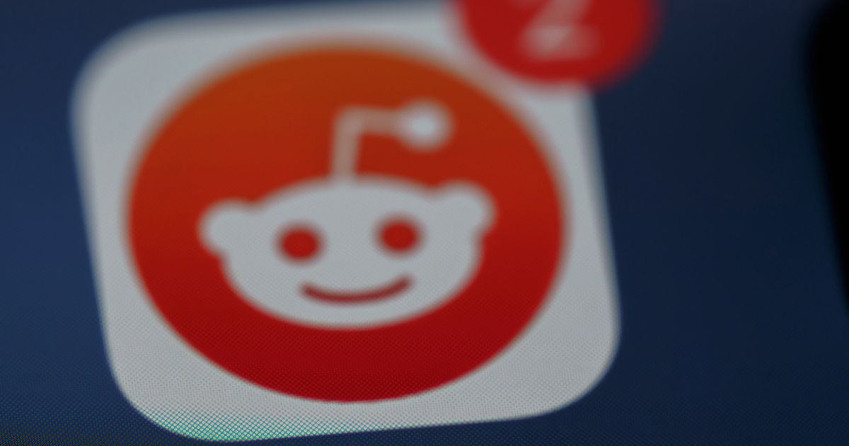 Reddit takes a stand against data crawlers with new API charging policy ...